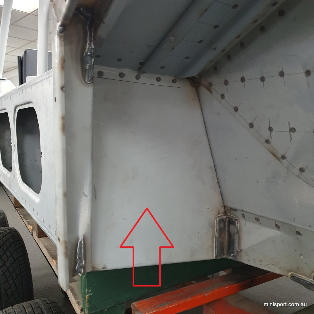 MOKE FRONT PANNIER PANEL- L/H (VERY FRONT) – Minisport