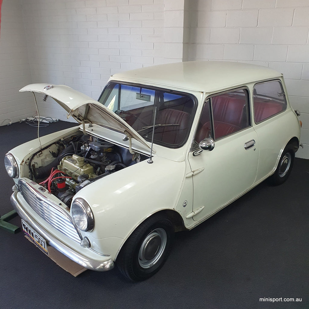 WHITE MORRIS MINI K (12/70) – Minisport