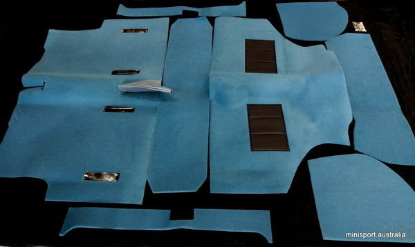 MINI SEDAN MOULDED CARPET SET IN BLUE [CK960H] – Minisport