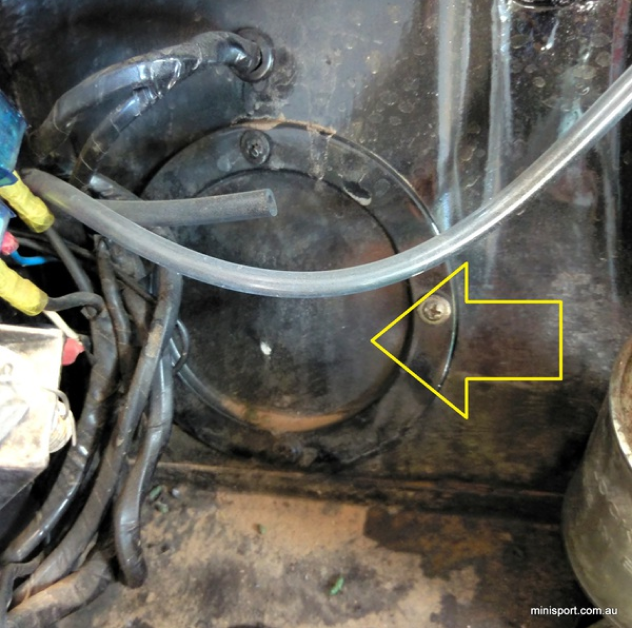 Mini heater/fresh air blanking plate (R/H side of firewall/bulkhead ...
